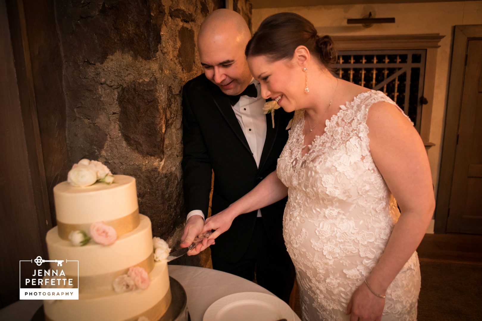 Intimate Winter Wedding – Brian & Amanda | Jenna Perfette Photography